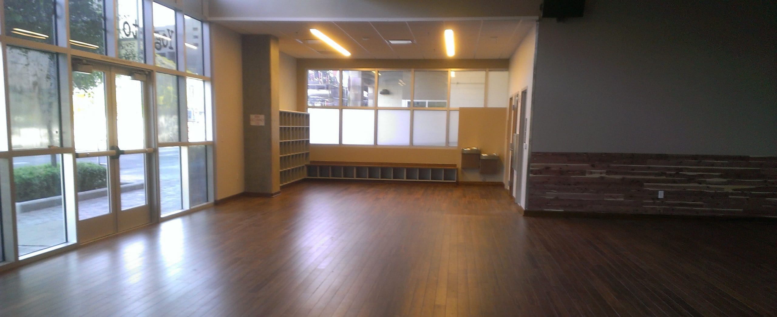 Tempe Parking Garage TI Yoga Studio - Builders Guild Inc