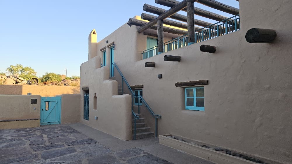 Historic Eisendrath House Stucco Refurbishment - Builders Guild Inc